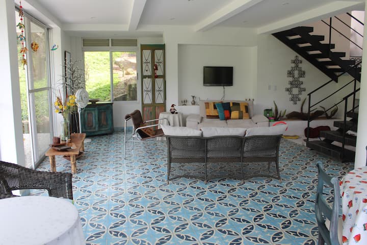 Hermosa Casa De Campo Vía La Mesa - Anapoima - La Mesa