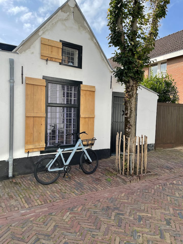 Gerenoveerd Vissershuisje In Het Centrum - Zandvoort