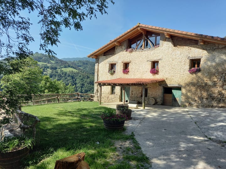 Naturaleza A Los Cuatro Vientos.turismo Sostenible - Tolosa
