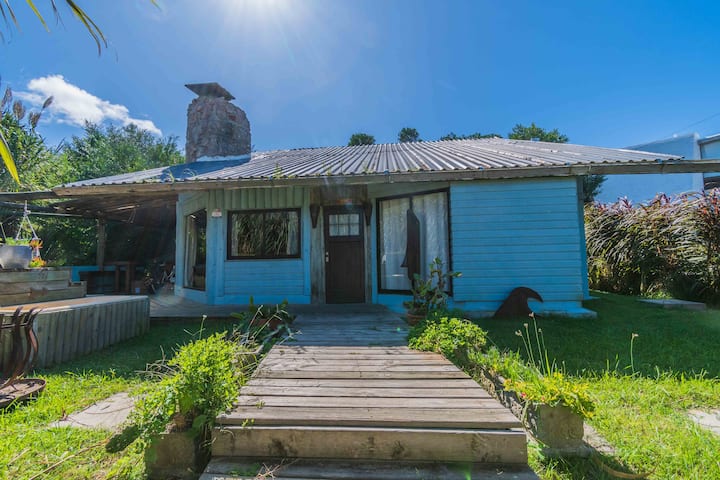 Casa Bawa Con Tina Climatizada ,A 200 Mts Del Mar - Uruguay