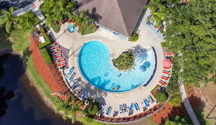 Charming 3 Bdrm/2 Bath Townhouse At Lucaya Village - Lake Buena Vista, FL