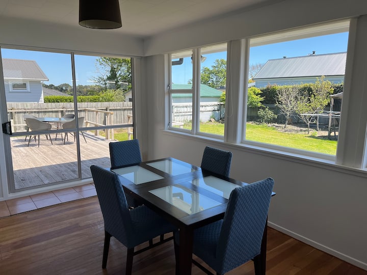 Private Family Home Minutes From Pukekura Park - New Plymouth