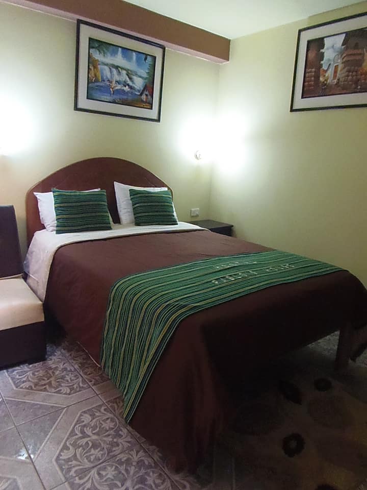 H5m Habitación Matrimonial Con Vista. - Aguas Calientes