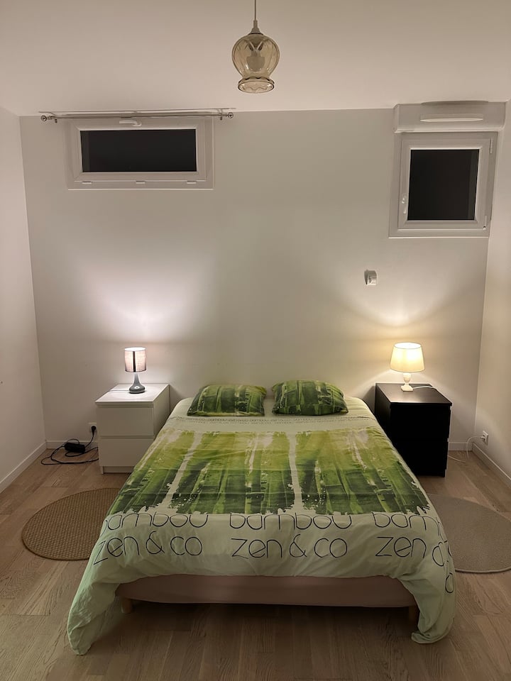 Proche Hec Et Tecomah, Grand 2p Centre Jouy - Jouy-en-Josas