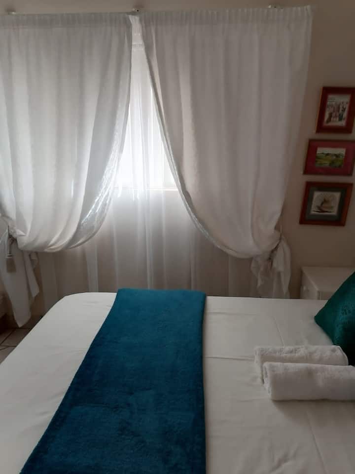 2 Bedroom Apartment In Hartenbos - Mossel Bay