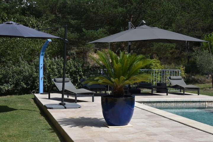 Belle Villa Avec Jardin Clos Et Grande Piscine. - Tourtour