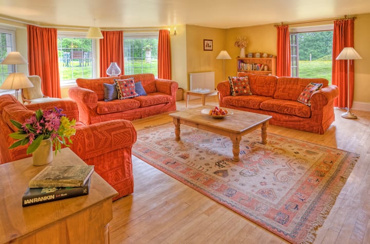 The East Lawn - Innerleithen