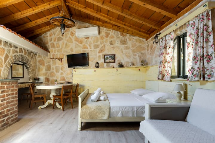 Stone House Deluxe Studio - Zadar