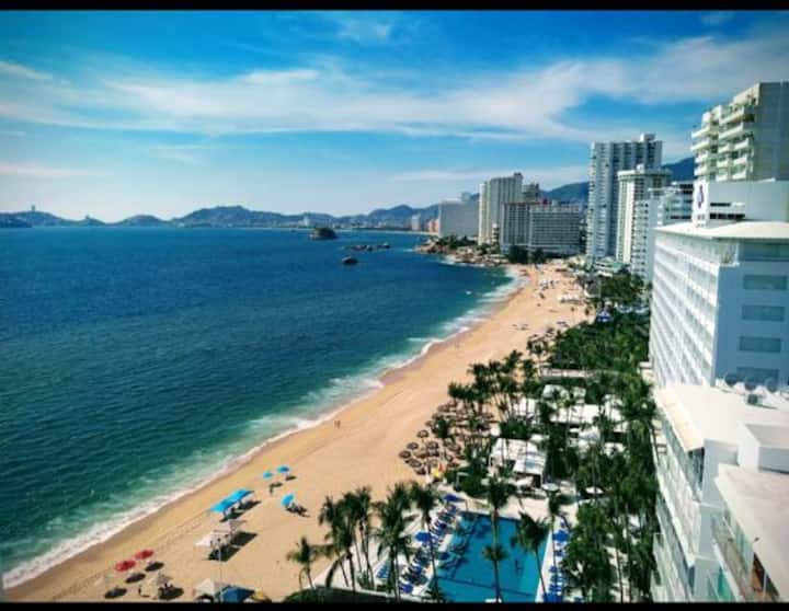 Vista A La Bahía De Acapulco - Acapulco