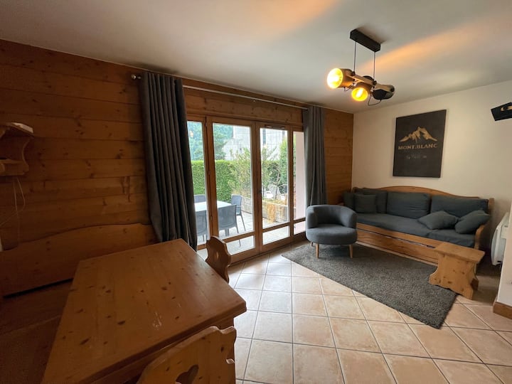 Chamonix Chalet Floriaa | 2 Bedrooms Sleeps 6 - Chamonix