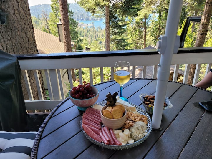 Whimsical Woodland Retreat With A View! - San Bernardino, CA