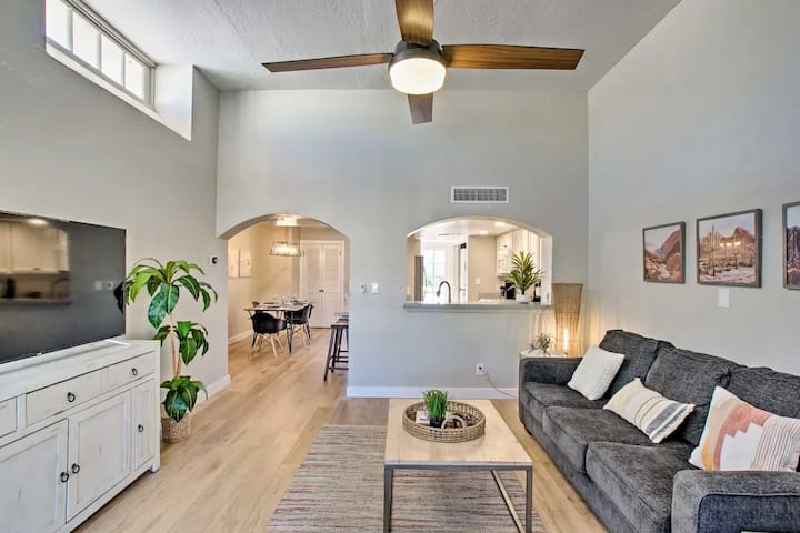 Modern Scottsdale Condo With Walkable Amenities - Paradise Valley, AZ