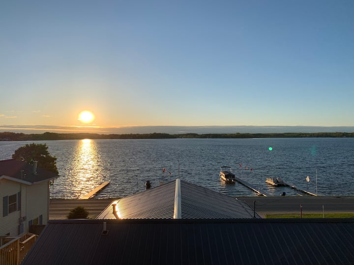 Enjoy R&r At The Lake W/spectacular Sunset Views! - Michigan