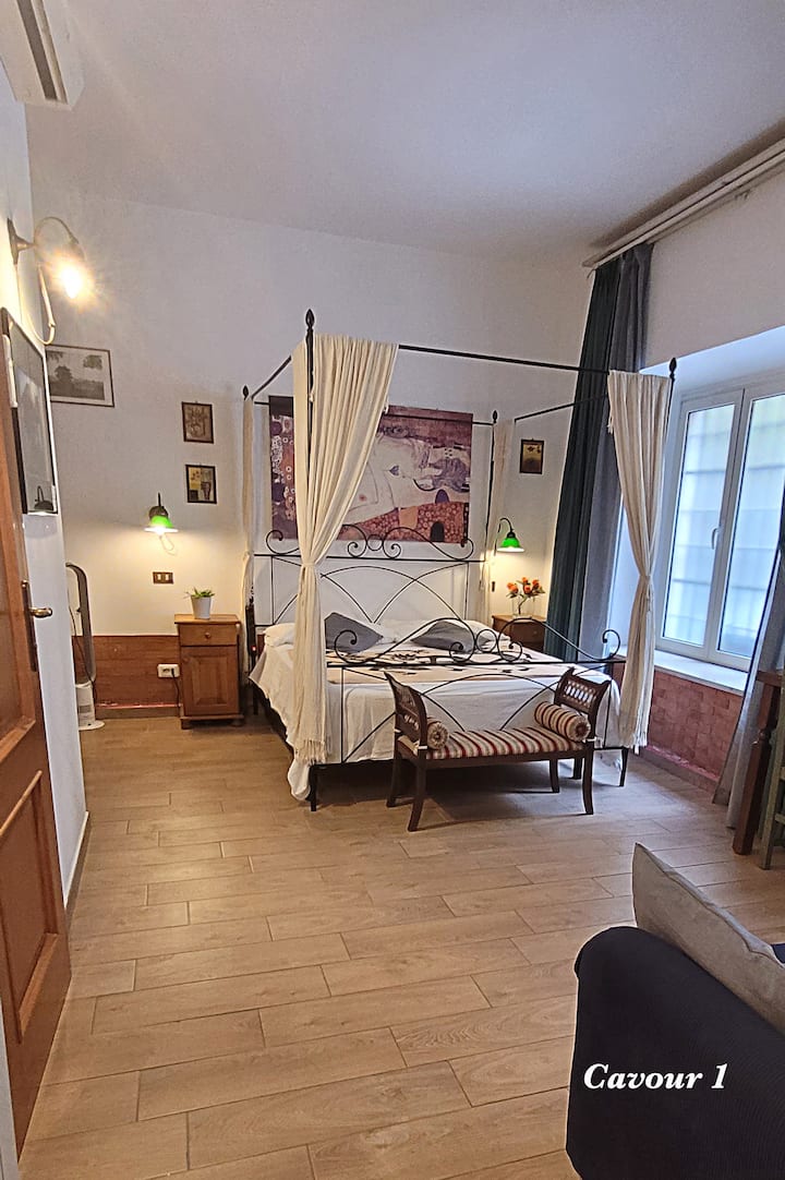 Cavour 1&2 , Rent Apartment Colosseo - Cavour 1 - Rome