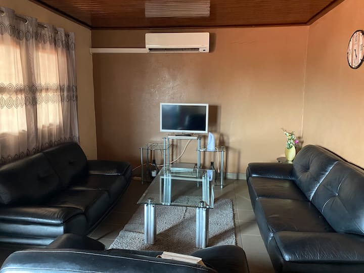 Appartement 4 Pers - 2 Chambres - Résidence Nomalo - Douala