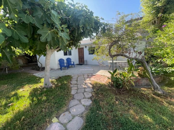 Private Backyard Oasis. - Seal Beach, CA