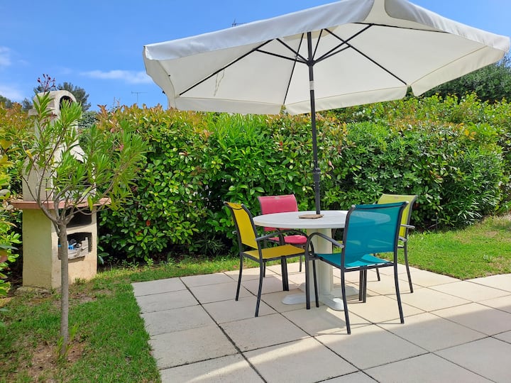 Villa T2 Avec Jardin, Au Calme à 500 M De La Plage - Le Pradet