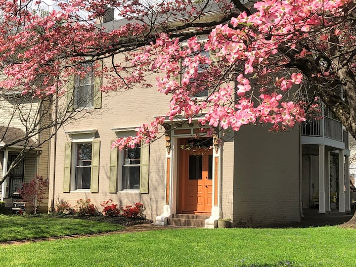 The Veranda - Louisville, KY