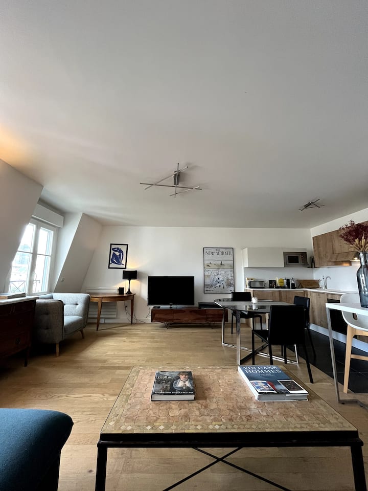 2-bedroom Apartment In Puteaux - Puteaux