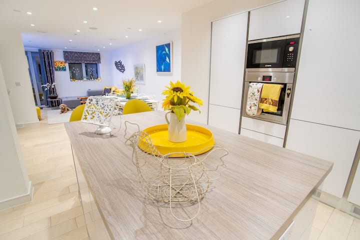 Stunning Townhouse With Amazing Sea Views - Perranporth