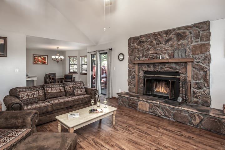G's Hideaway - Near Grindstone Lake, Priv Hot Tub - Ruidoso, NM