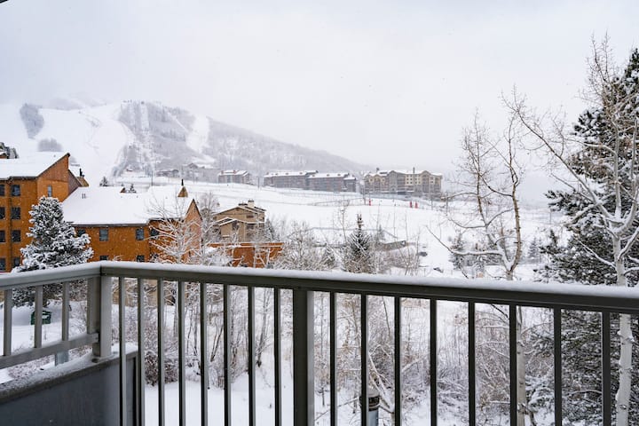 Simple Ski Stay · Budget Spot · Walk To The Slopes - Steamboat Springs, CO