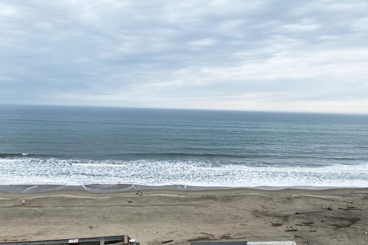 Best Views Of The Monterey Bay 240 - Aptos, CA
