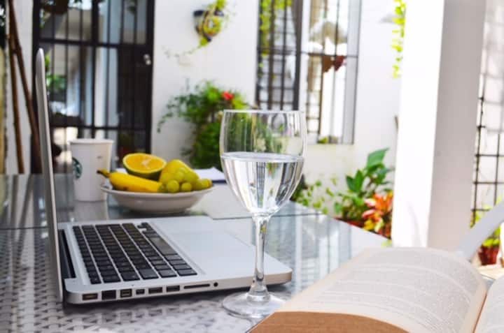 Estudio Bien Ubicado: Descanso O Home Office - Mérida