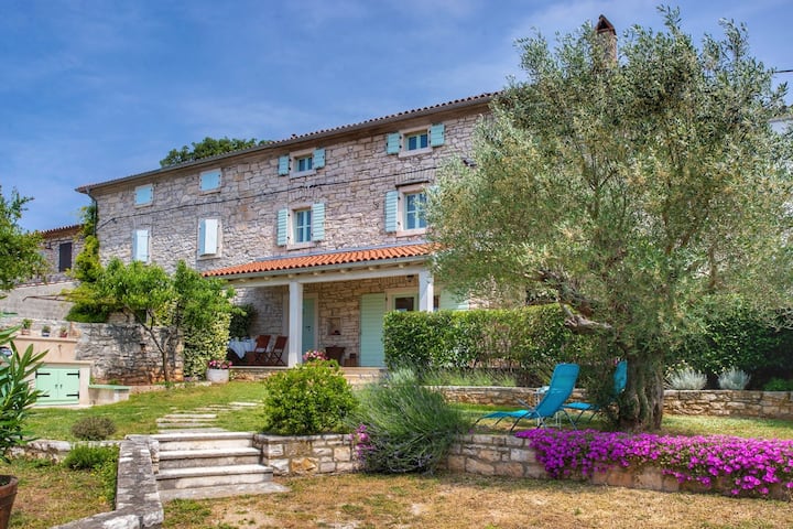Maison En Pierre Rénovée Avec Goût Pour 4 - Rovinj