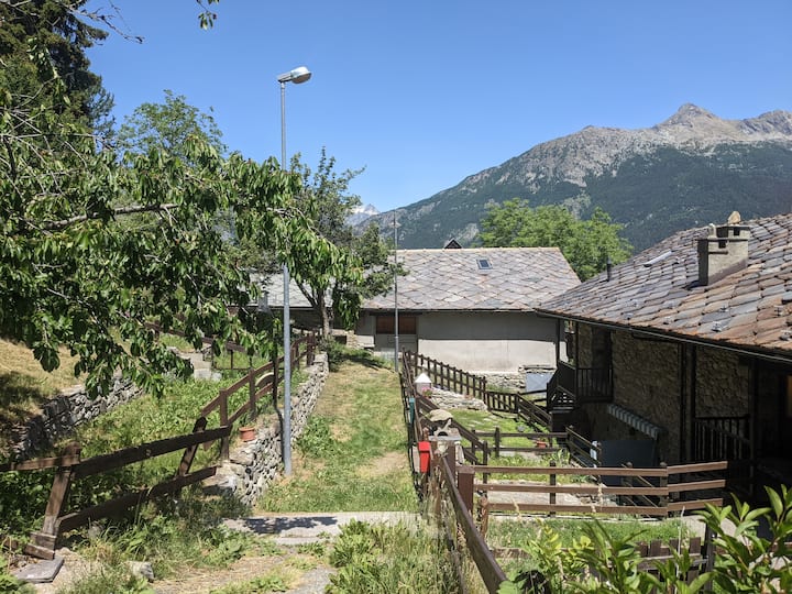 La Maison Du Ru- Casa Di Montagna Ad Aosta - Aosta