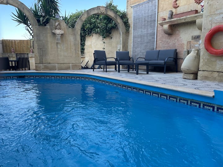4 Bedroom House With Pool And Beautiful Views - Malta