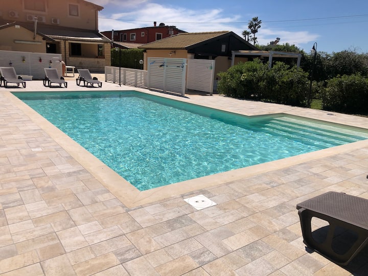 Appartamento Con Una Camera Con Terrazzo - Avola