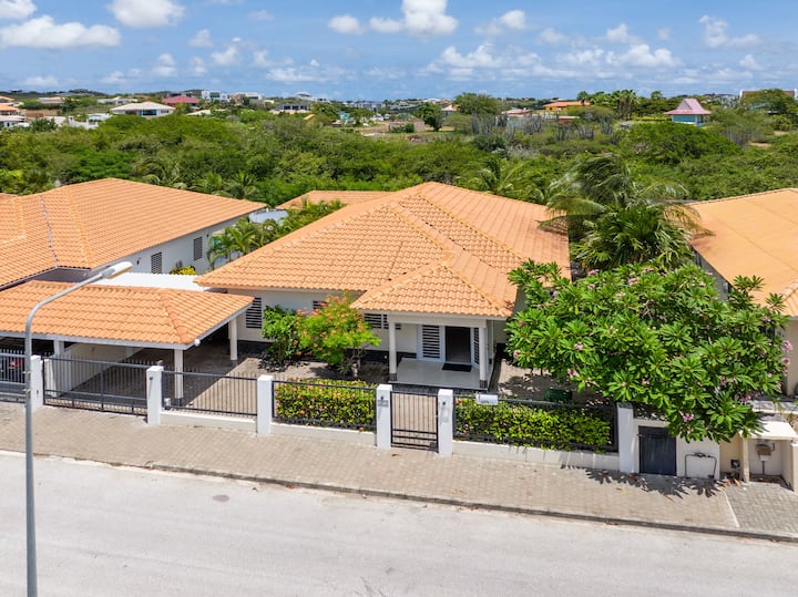 Villa Noukasa Een Luxeparel Onder De Zon - Curaçao