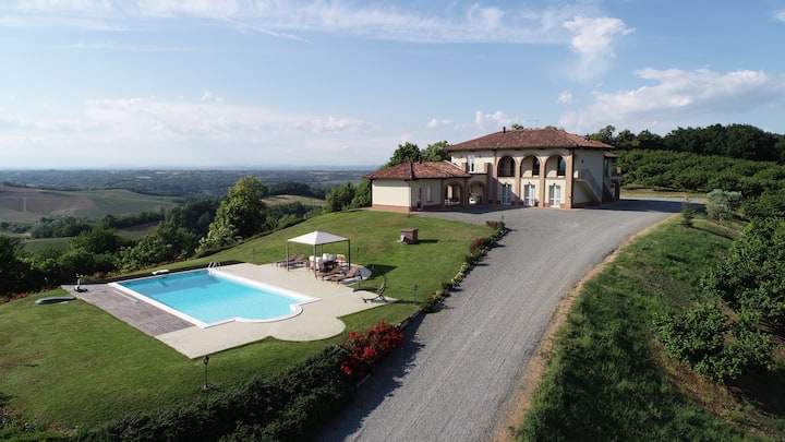 Cottage On The Hill With Pool - Bergamasco