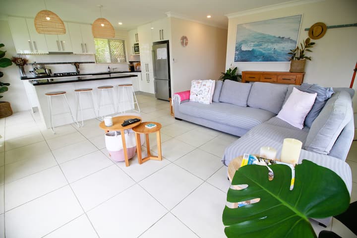 Kingy Cottage
Cozy Cottage Close To The Creek - Kingscliff