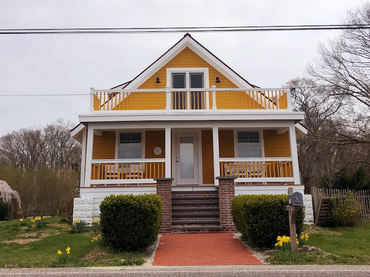 Cape May Canal Cottage With Water Views - North Cape May, NJ