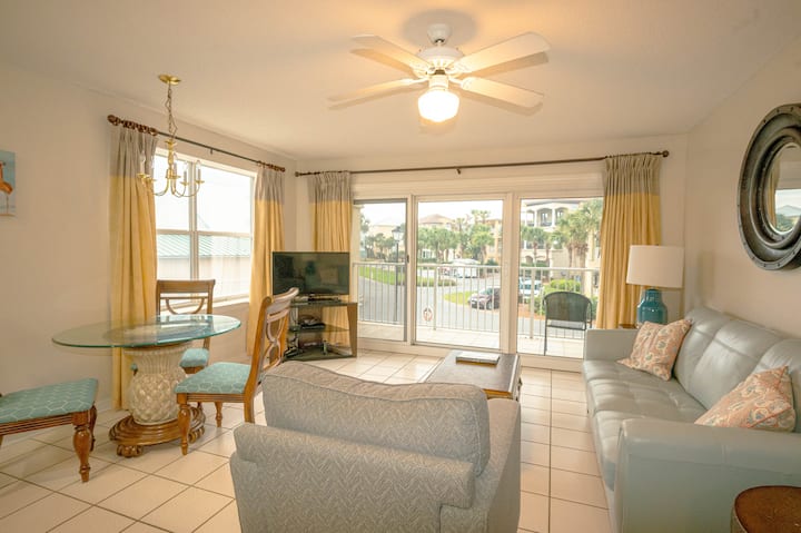 Best Deal In Destin - With Beach Service - Destin, FL