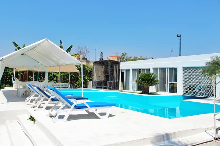 Hermosa Quinta Estilo Contemporáneo En Xochitepec! - Xochitepec