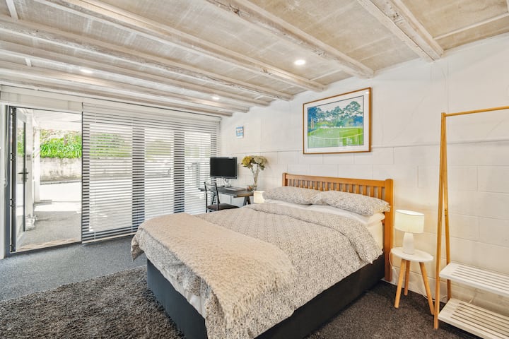 Cosy Central Space, W Own Entrance & Ensuite - オークランド