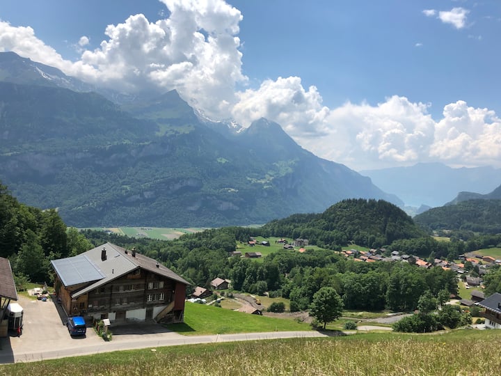 B&b Beutefluh Doppelzimmer Mit Galerie - Meiringen