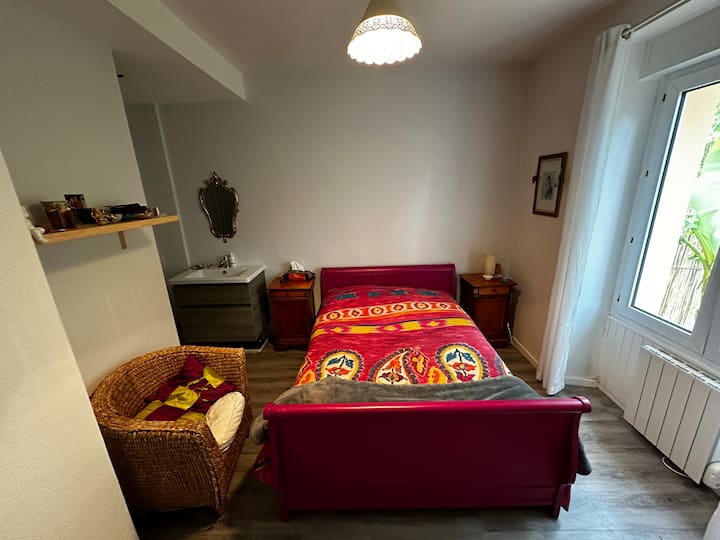 Chambre D'hôtes, Un Lit Double, Douche, Lavabo - Brest