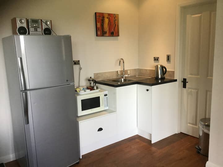 Top 10 Airbnb Vacation Rentals In Bethlehem, New Zealand | Trip101