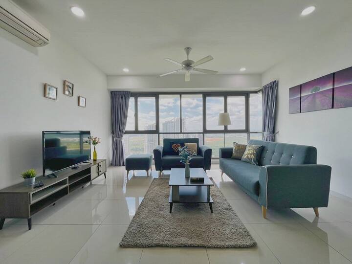 Signature 2br 5pax 5m Legoland Wi-fi Skypool 360 - Jurong East