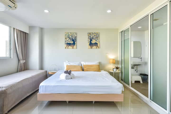 Lovely Studio At Nana Good For Short & Long Stay - Bangkok