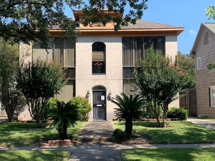 Cozy Convenience [Marshall 3] - Northside Village – Houston
