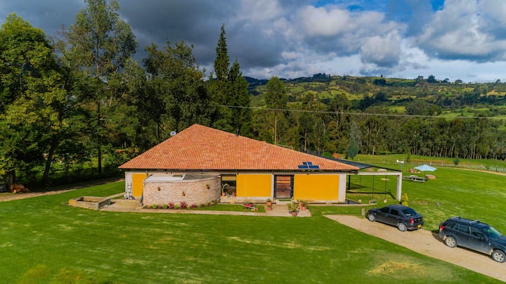 Espectacular Casa Campestre En Tabio-zipaquira - Zipaquirá