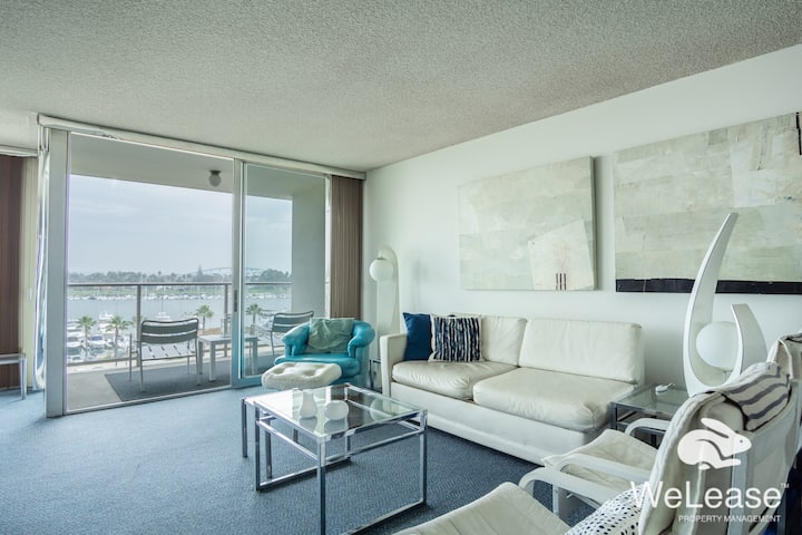Fully Furnished Unit Just Steps From The Beach! - Coronado, CA