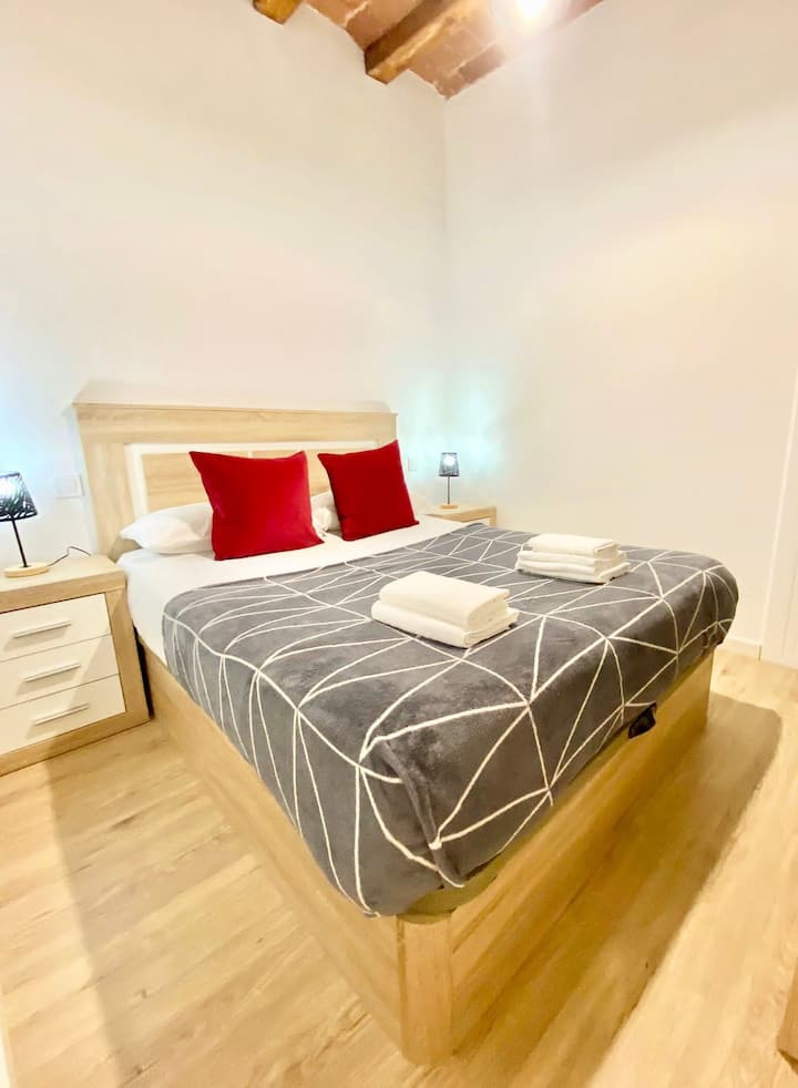 2 Bedroom Apartment Barcelona - Alella
