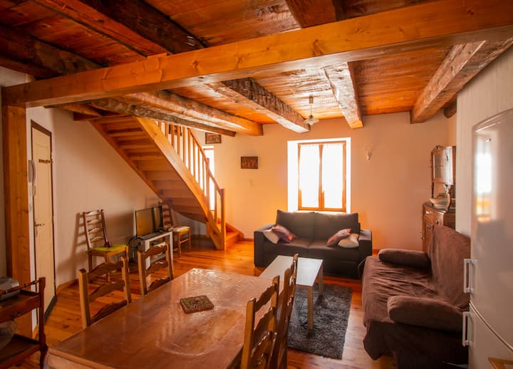 Village De Nasbinals Duplex 1er éTage Porte Droite - Nasbinals