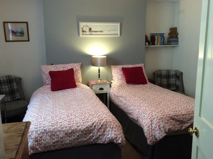 Barbican/hoe  Two Guest Rooms Lower Ground Floor - Plymouth